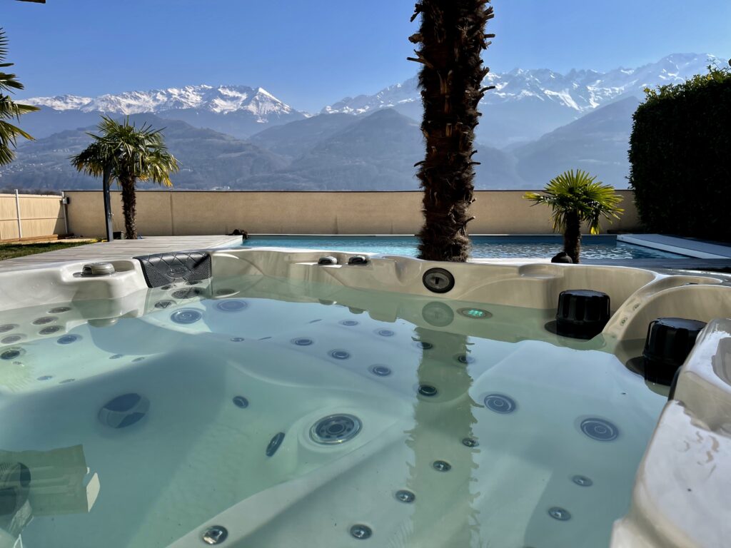 Faut-il changer l’eau de son Spa souvent ? | Be Well Canada SPA Auvergne